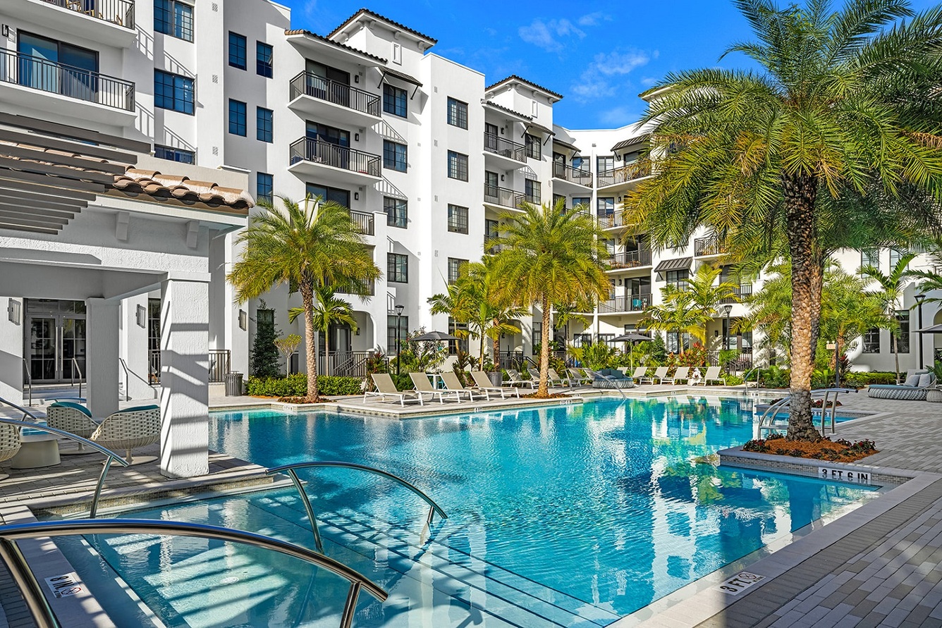 Indigo Palmetto Bay | Palmetto Bay Apartments